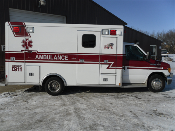 2006 Ford E-450 McCoy Miller Type 3 Ambulance | Used Truck Details